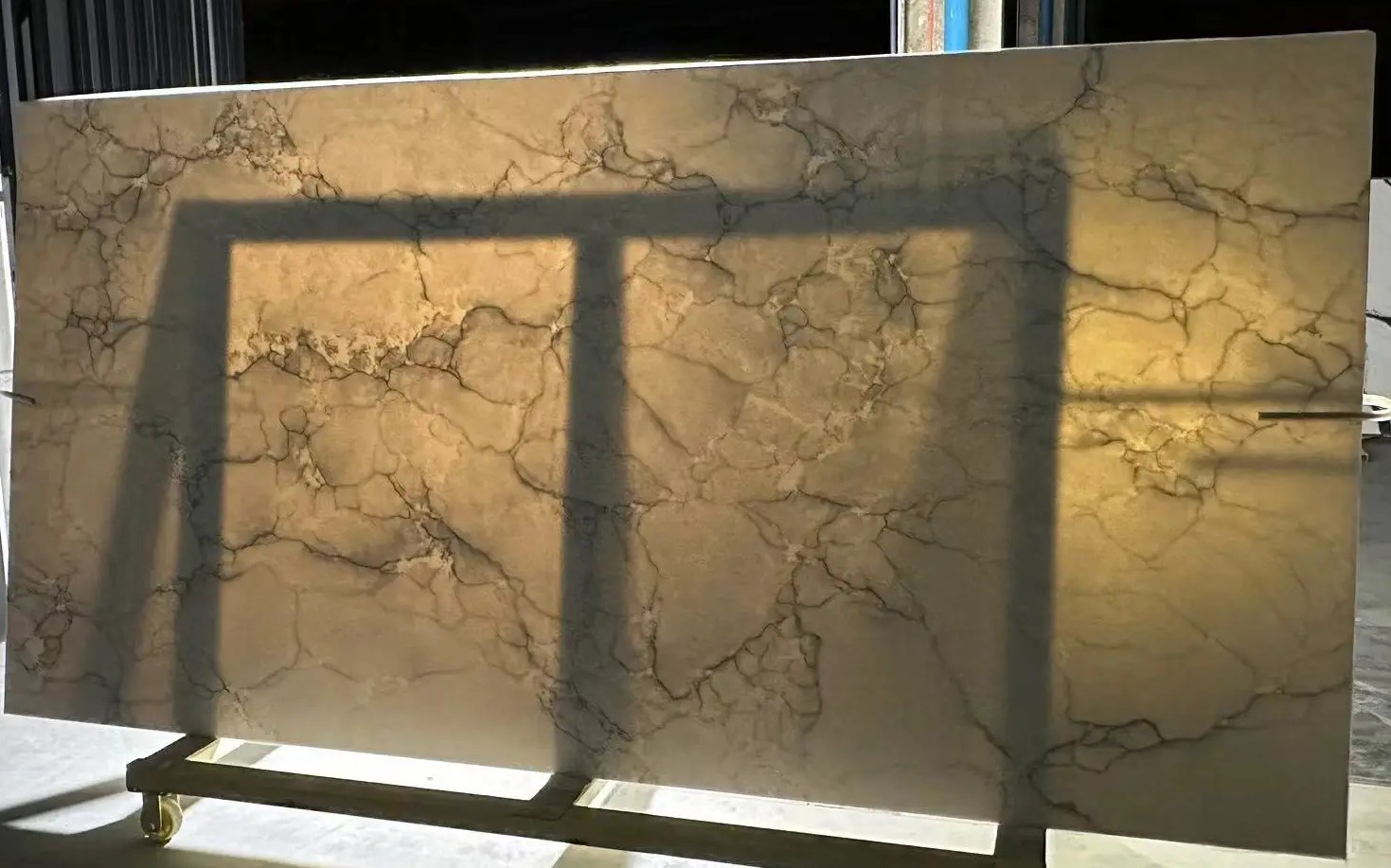 Upgrade Your Kitchen With The Latest Trend: Translucent Quartz ...